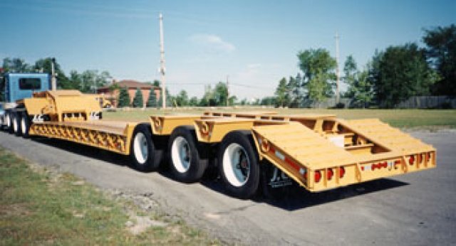 J.C. Triaxle Hydraulic detachable gooseneck float with beavertail | All ...