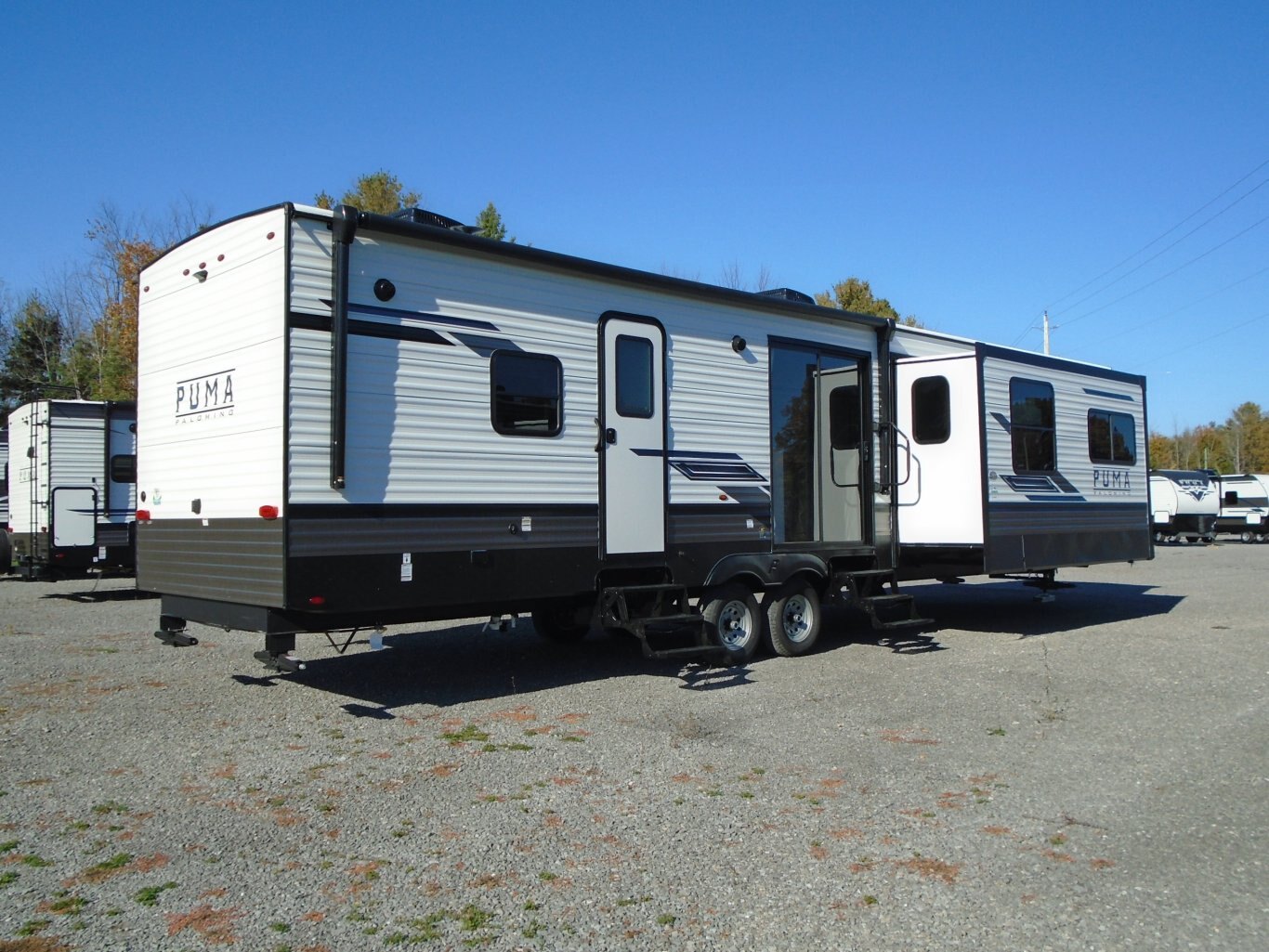 Puma 37 PFL | Andy's RV, Trailer dealer in Arnprior, Ottawa, Ontario, offering Palomino trailer ...