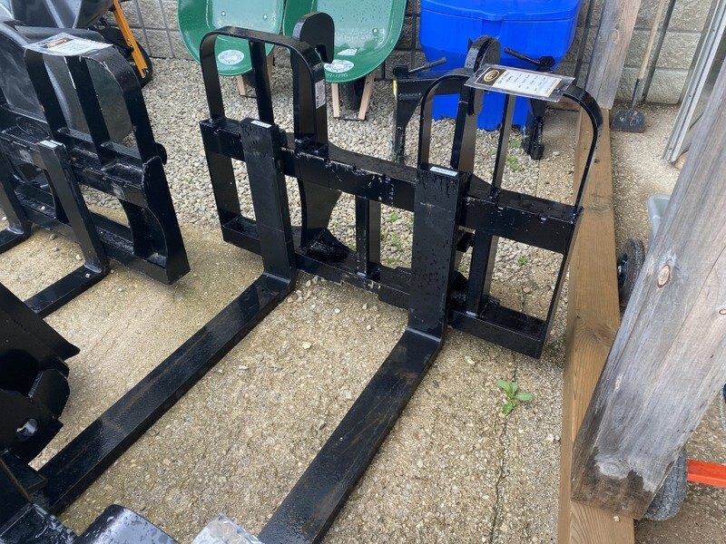 HLA 7500lb Backhoe Pallet Forks Cat IT, Case and John Deere | 727 ...