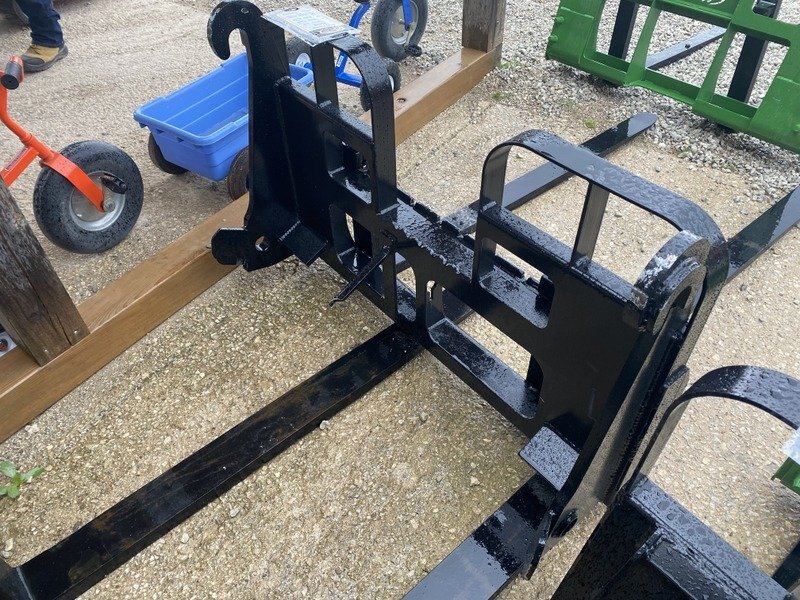 HLA 7500lb Backhoe Pallet Forks Cat IT, Case and John Deere | 727 ...