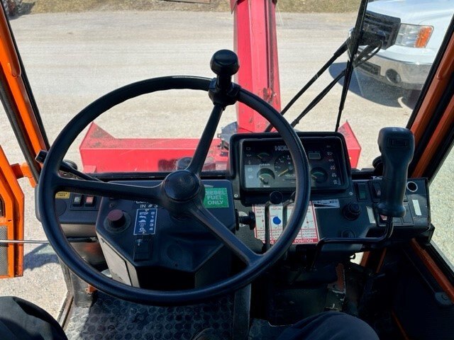 Holder C 9700 H Side Walk Cleaner | Bromley Farm Supply Ltd - 1.613.649 ...