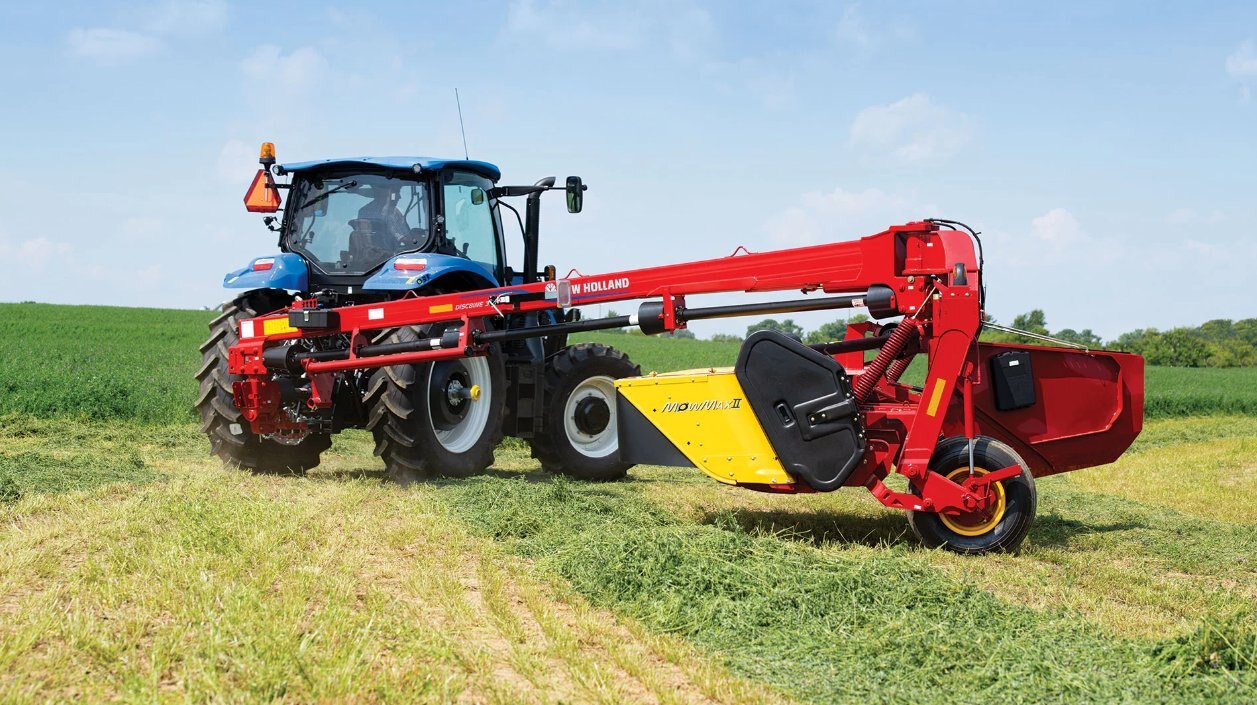New Holland Discbine® PLUS Center Pivot Disc Mower Conditioners ...