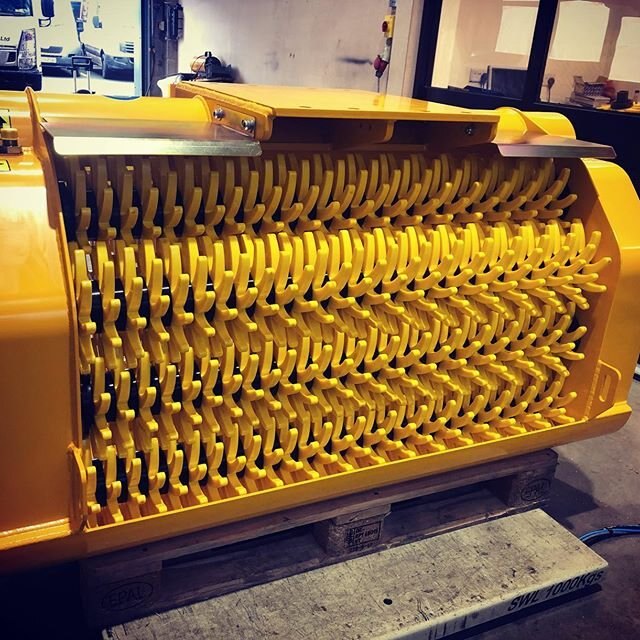 SCREENING BUCKETS - GYRU-STAR | Shaw Brother Attachments - Shipping to ...