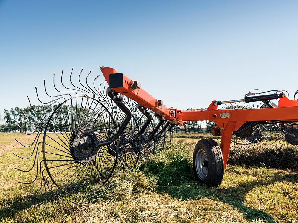 Kubota Wheel Rakes | TOPLINE TRAILER AND EQUIPMENT SALES, division of ...