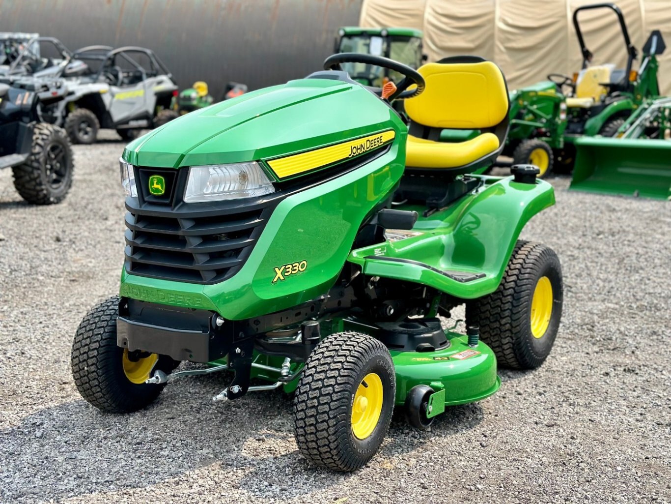 John Deere X330 Lawn Tractor W 42 Inch Deck John Deere X330 Lawn Tractor W 42 Inch Deck