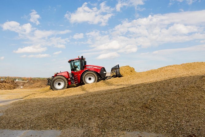 HLA 5000 Series Silage Blade Front Wheel Assist Tractors