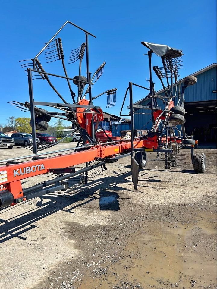 Used Equipment - Smiths Farm Equipment, Jasper ON 613-283-1758