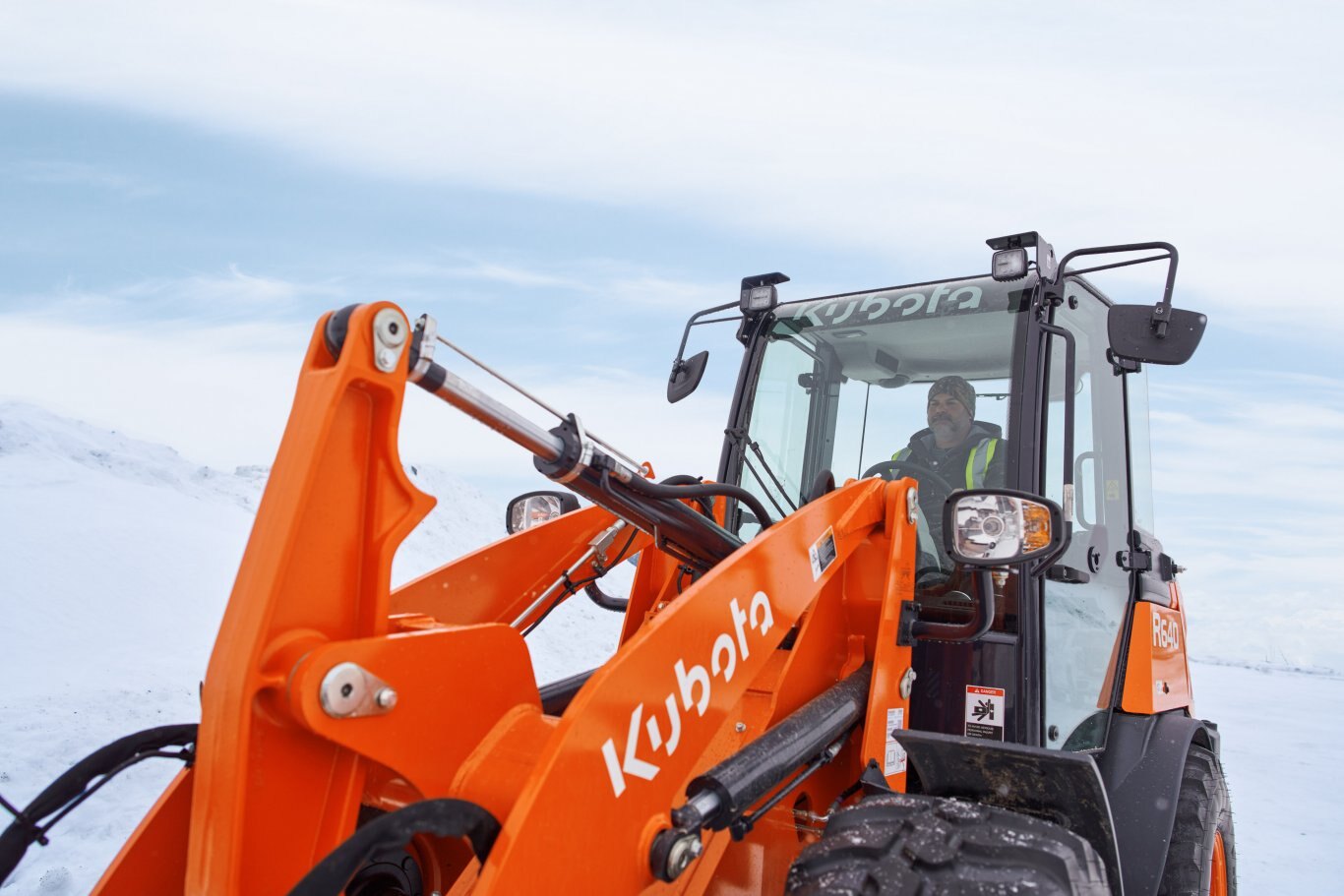 Kubota R640 Wheel Loader | Callaghan Farm Supply - Home