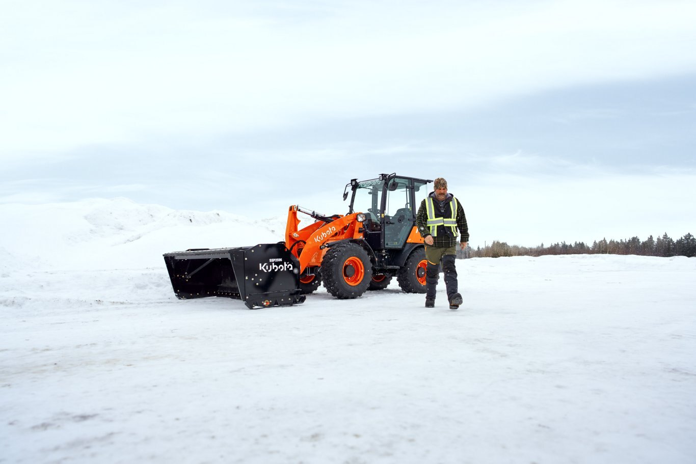 Kubota R640 Wheel Loader | Callaghan Farm Supply - Home