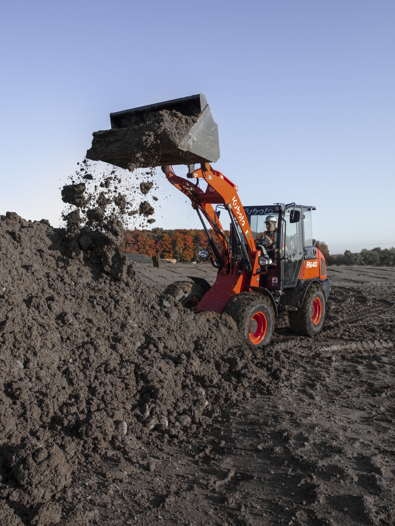 Kubota R640 Wheel Loader | Callaghan Farm Supply - Home