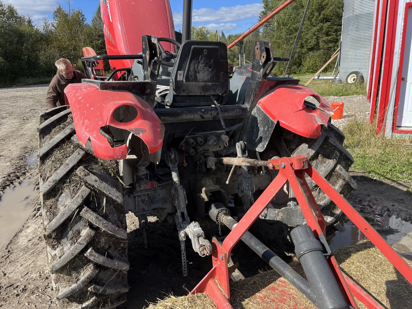 Loader Tractor | 1933 | WELDING, FARM & SNOW EQUIPMENT | EBERT WELDING ...
