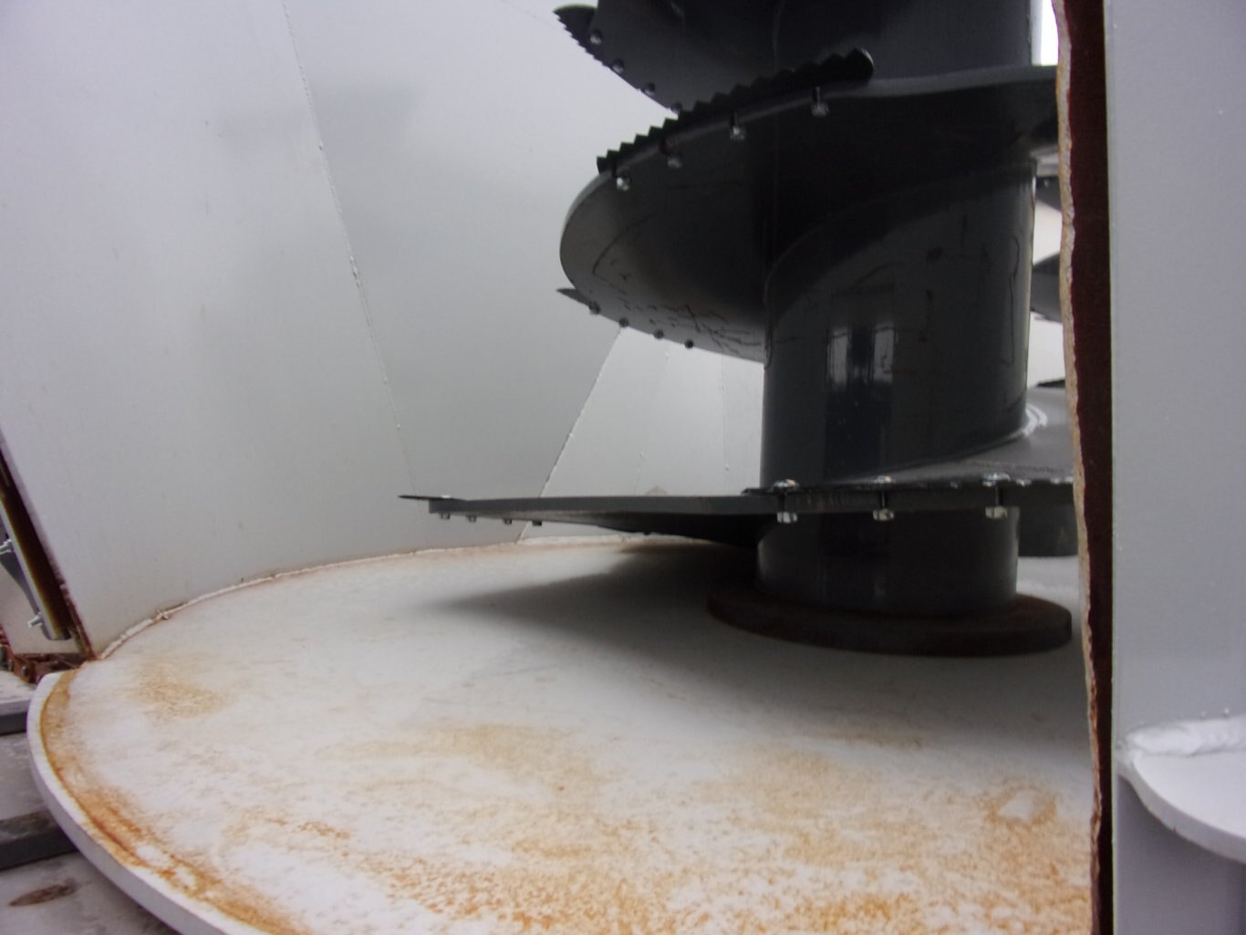 Penta 9630 Tmr Mixer | Embro Farm Systems - Embro Ontario, AG equipment