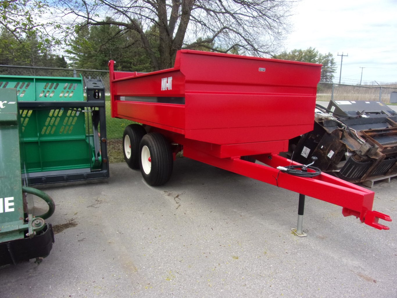 Creekbank Welding ADT-8T Wagon | Embro Farm Systems - Embro Ontario, AG ...