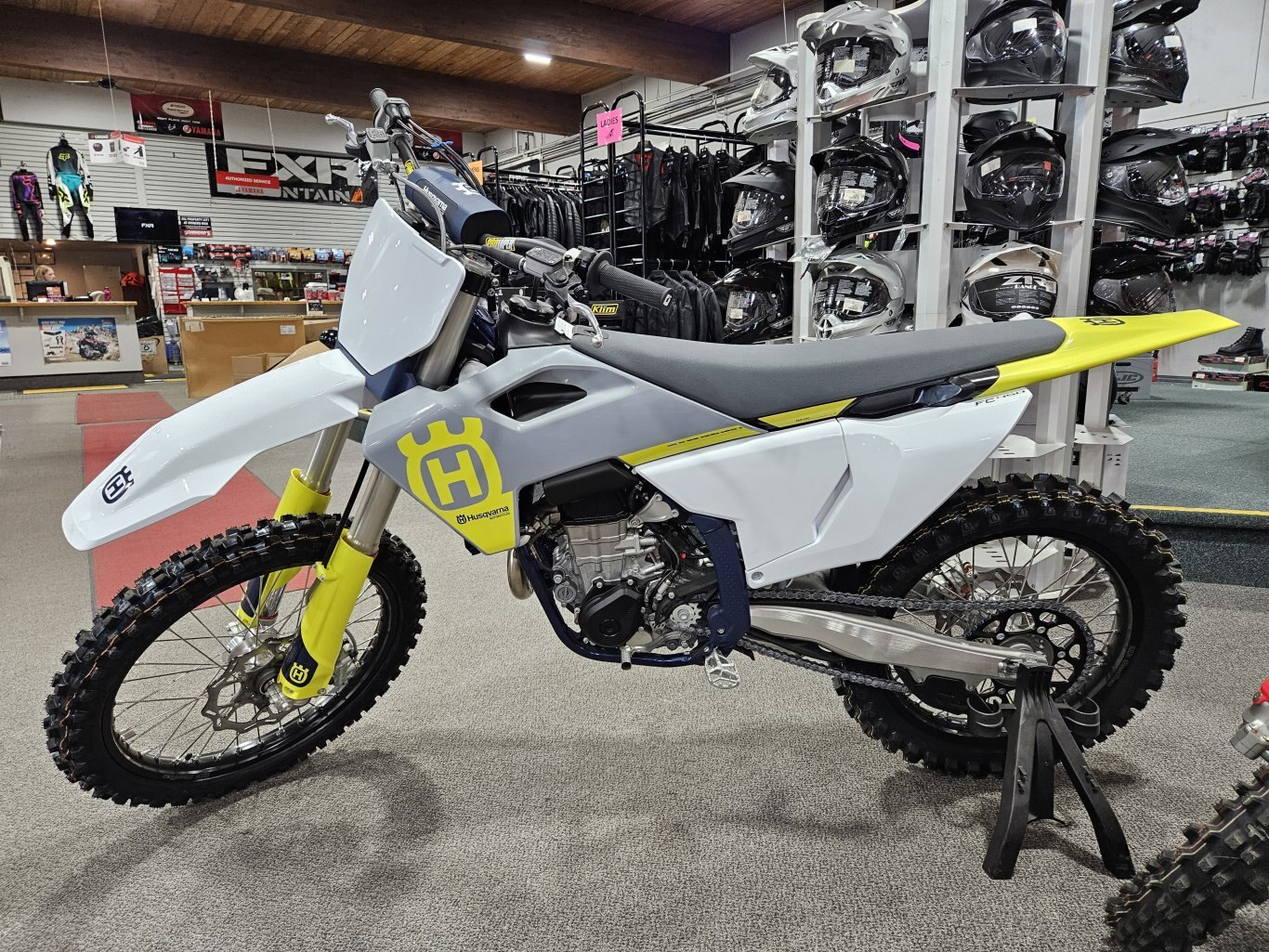 2022 HUSQVARNA FC450 | Home | Schrader's, Yorkton, SK 306-783-3333