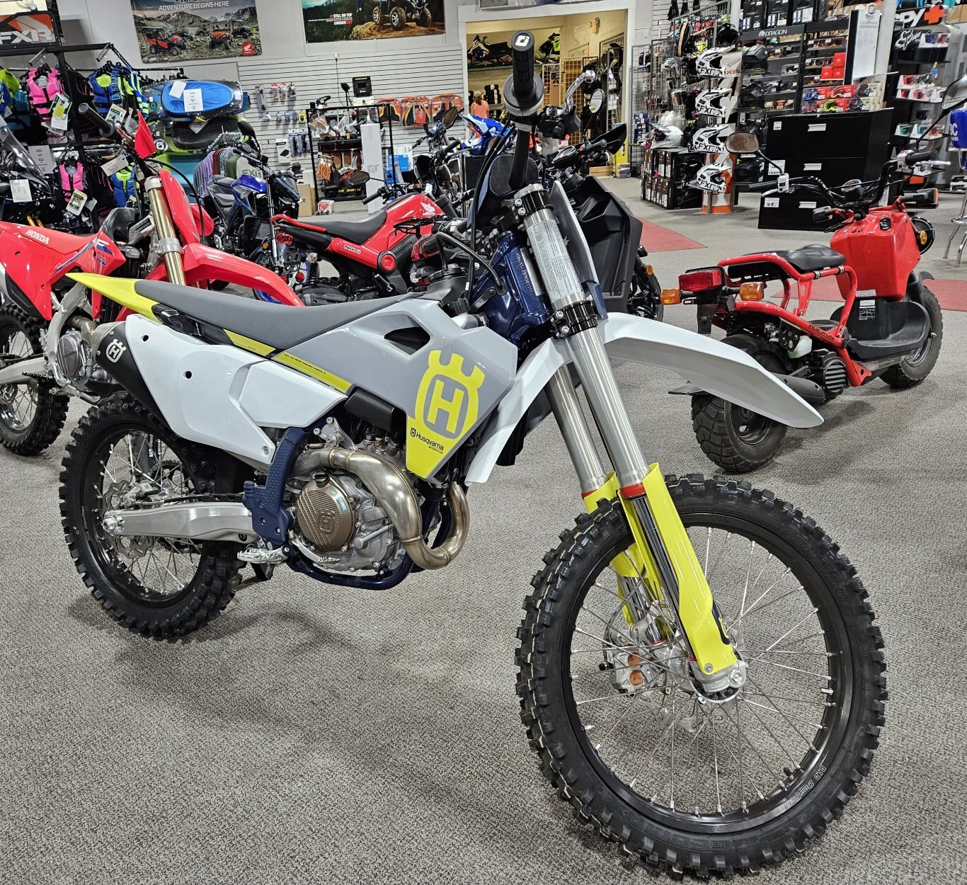 2022 HUSQVARNA FC450 | Home | Schrader's, Yorkton, SK 306-783-3333