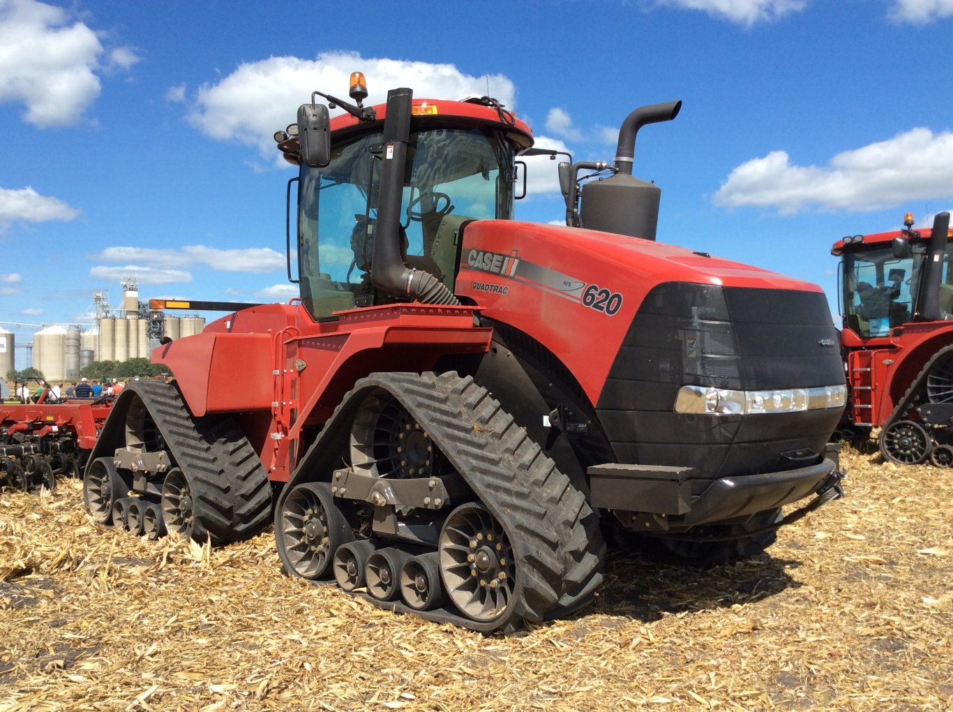 Case Quadtrac Tracks