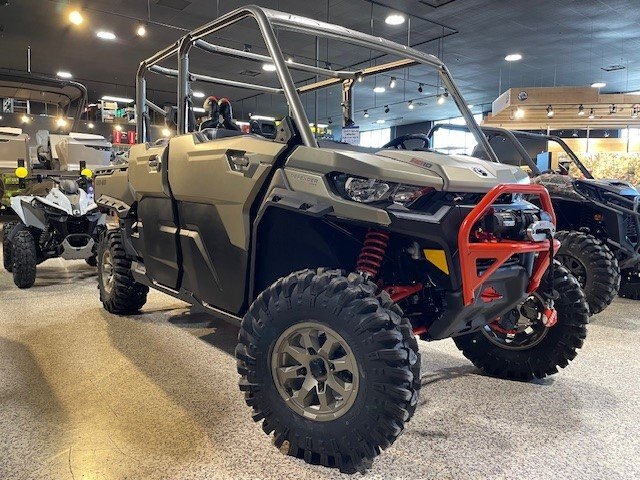 2023 Can-Am Defender HD 10 Half Door MAX X MR Liquid Titanium / Magma ...
