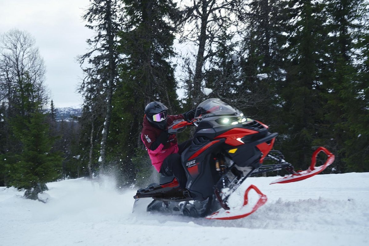 2025 Lynx Xterrain RE