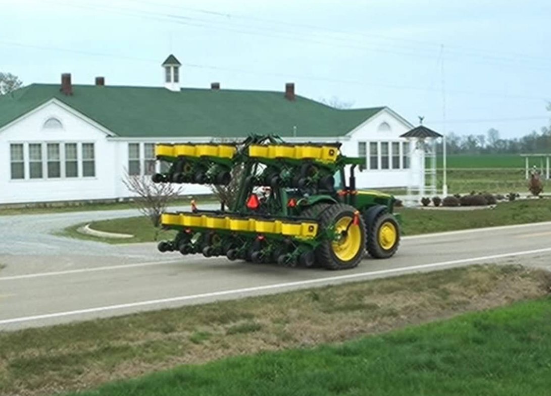 John Deere 1725 CCS Stack-Fold Planter | Home | Battle River Implements ...