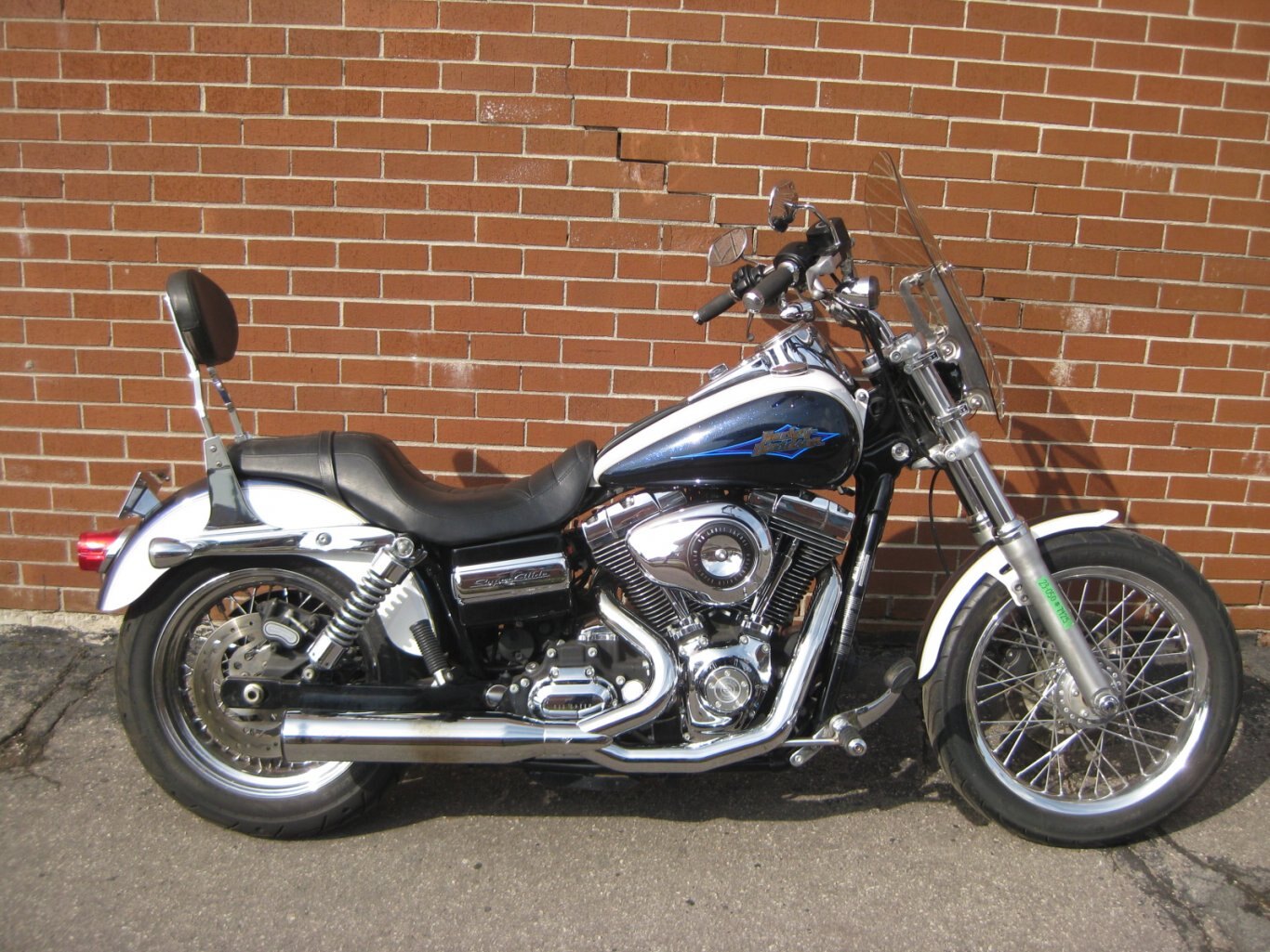 2010 FXDC Super Glide Custom | 23-050 | Cycle World Superstore - New ...