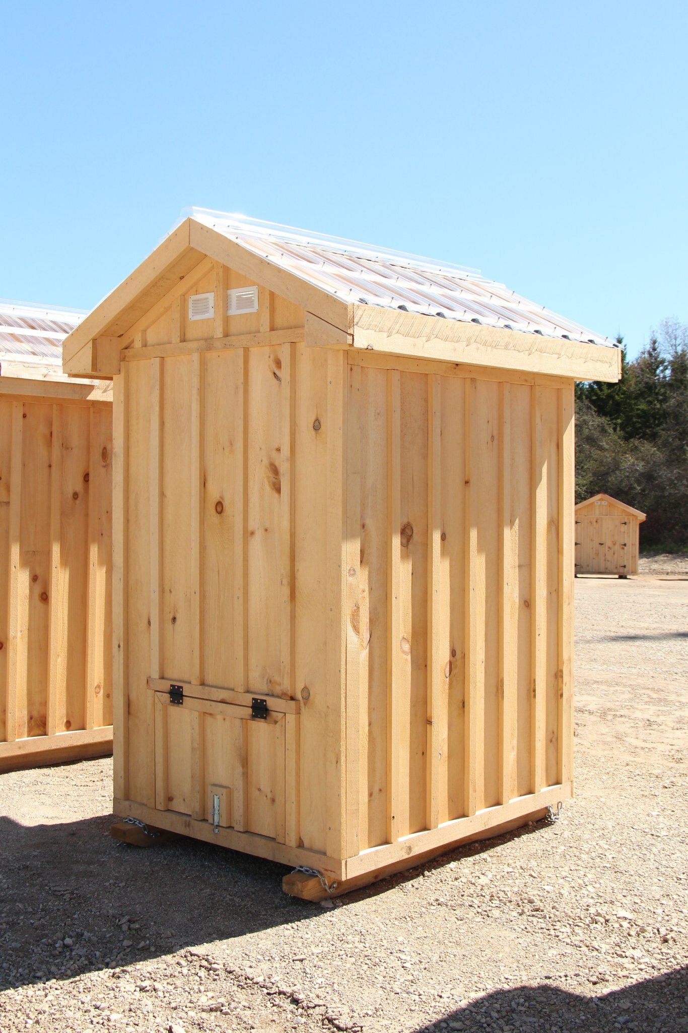 4x5 Outhouse with Clear Roof | JH-4X5OH-640-STOCK | Home - Maxwell ...