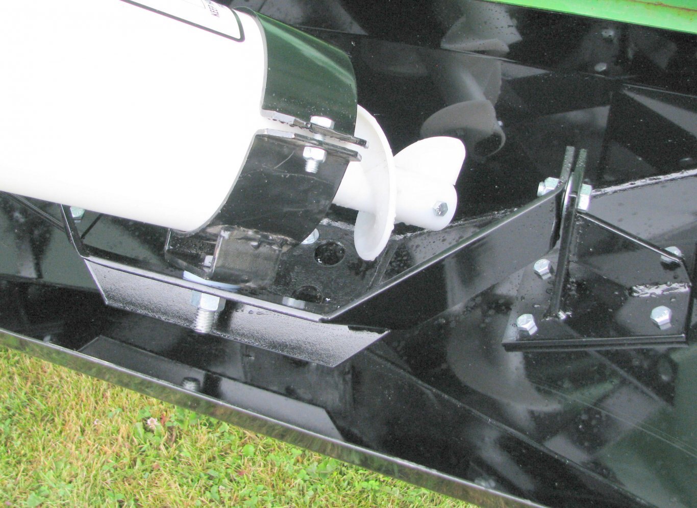 Market Replacement Auger Tubes & Flighting | Equipment Ontario | CASE ...