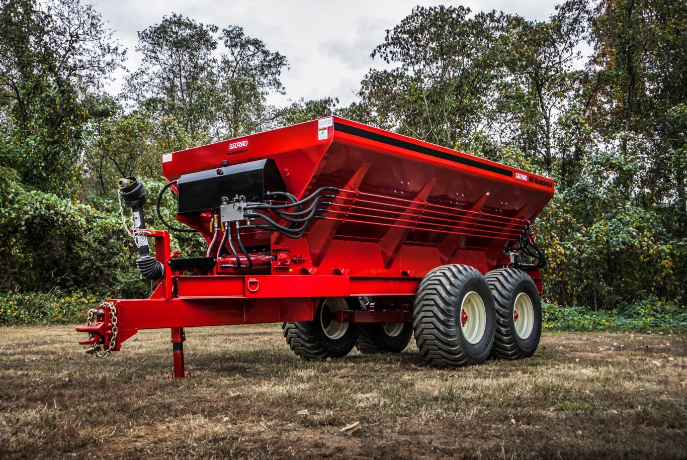 Salford MAGNASPREAD SPINNER SPREADER | Equipment Ontario | CASE IH ...