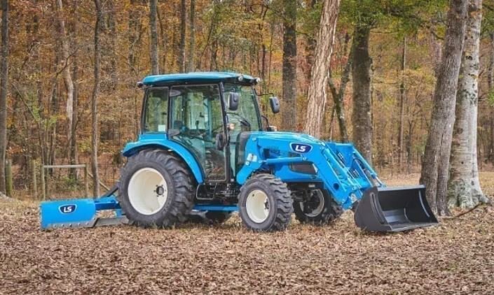 Advantage Tractor & Implement Limited