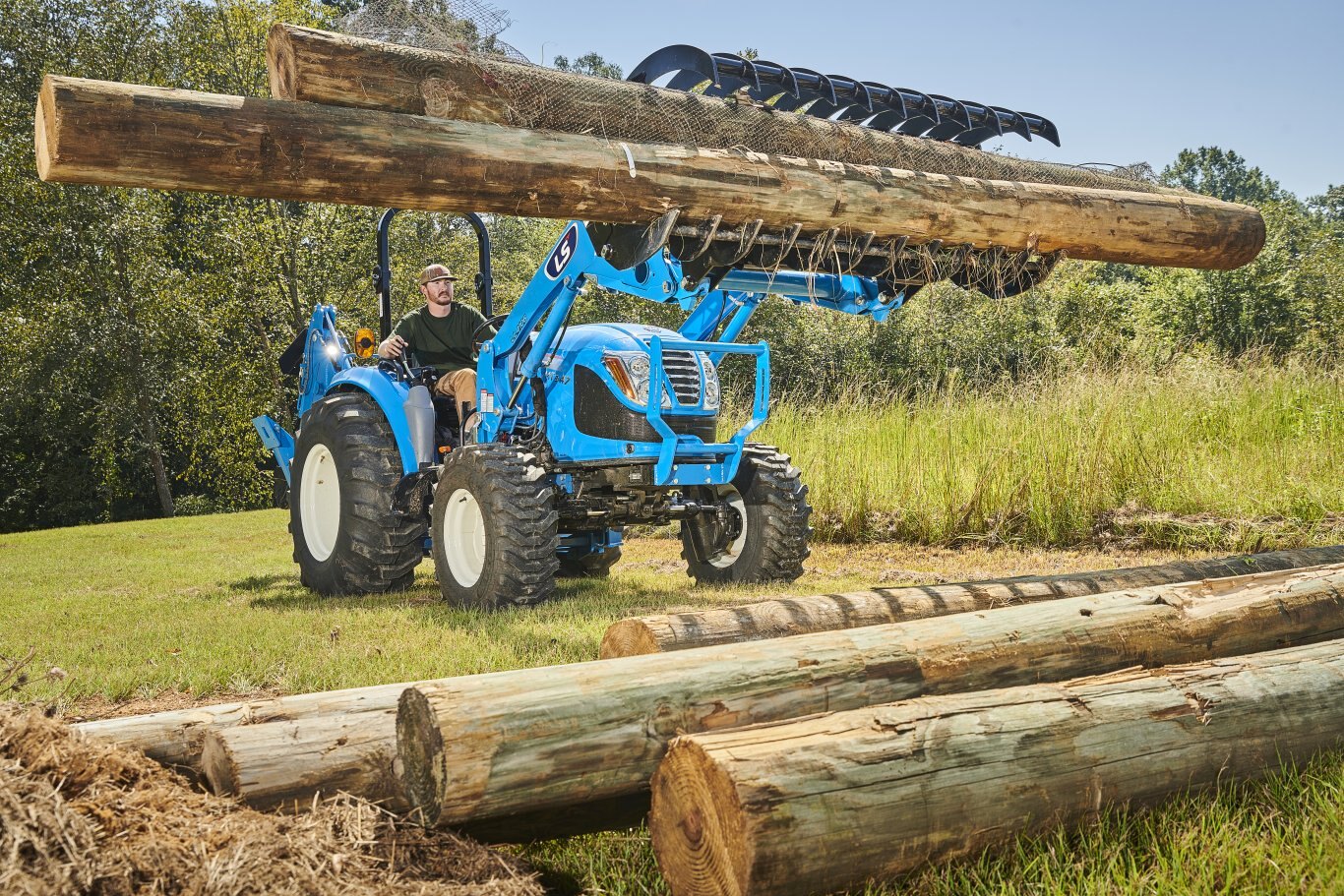 Advantage Tractor & Implement Limited