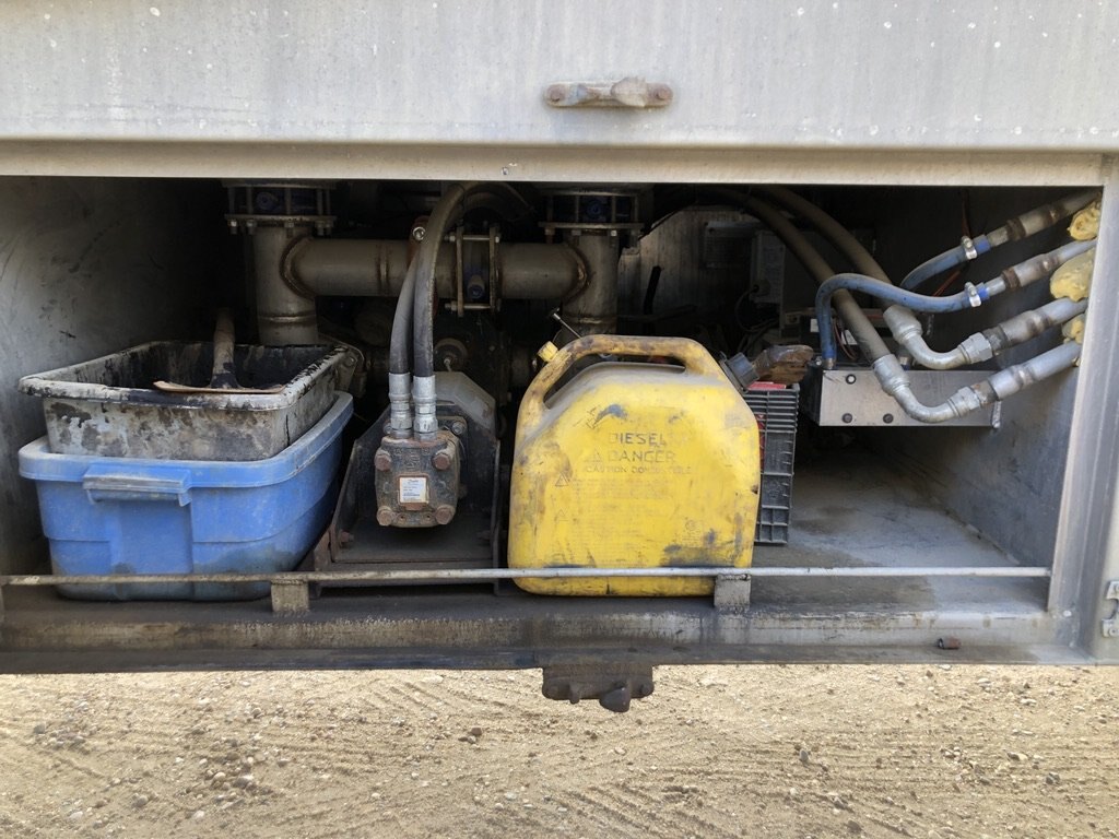 2013 Brenner 407 46m3 Tridem Tank Trailer | HR87 | Used Heavy Equipment ...