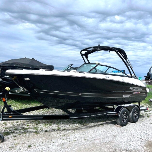 2025 Monterey 218SS | B25-002 | Powersports Dealer in Hamilton ...