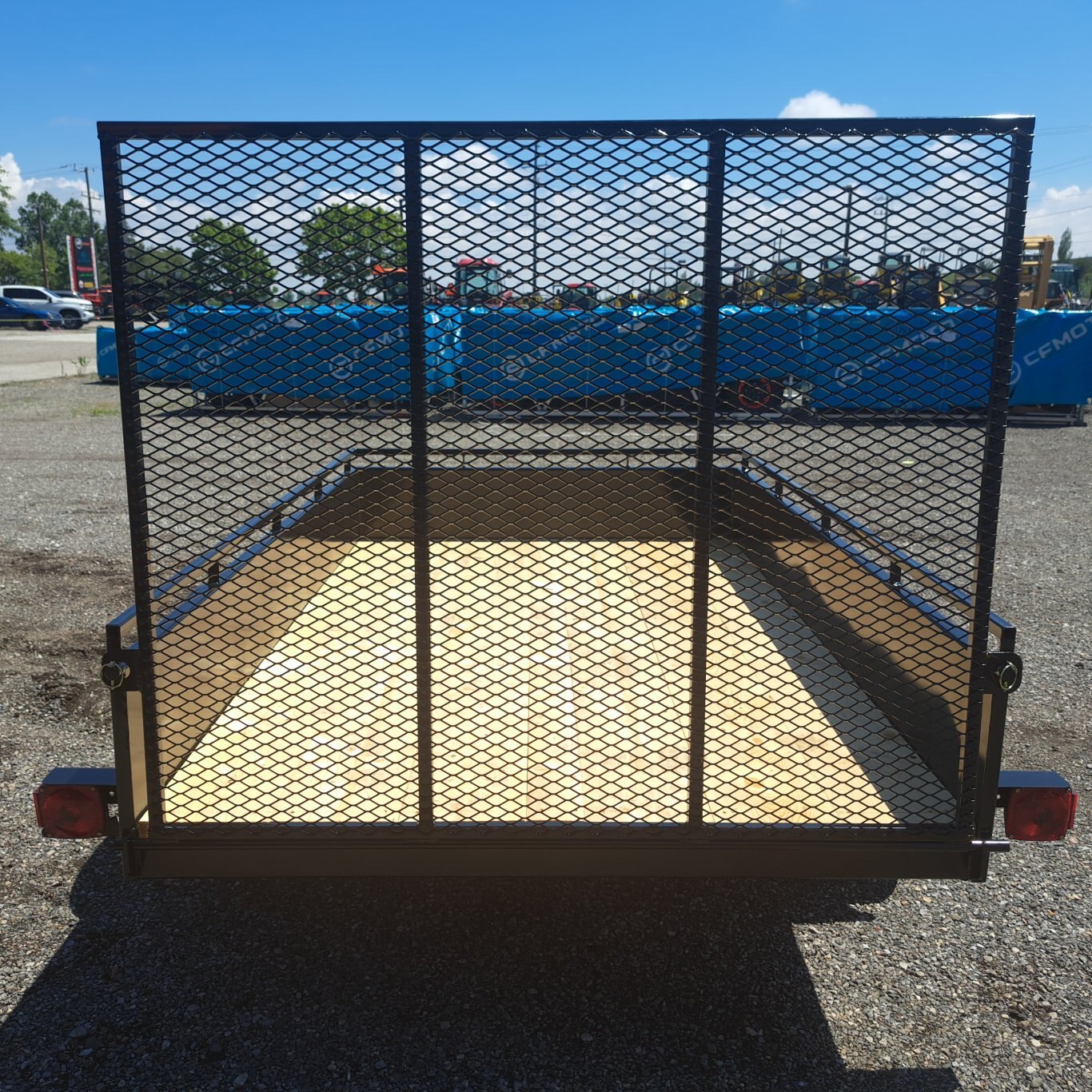 Weberlane | Oliveira Equipment | Tilbury and Lambton, ON | (519) 682-2400