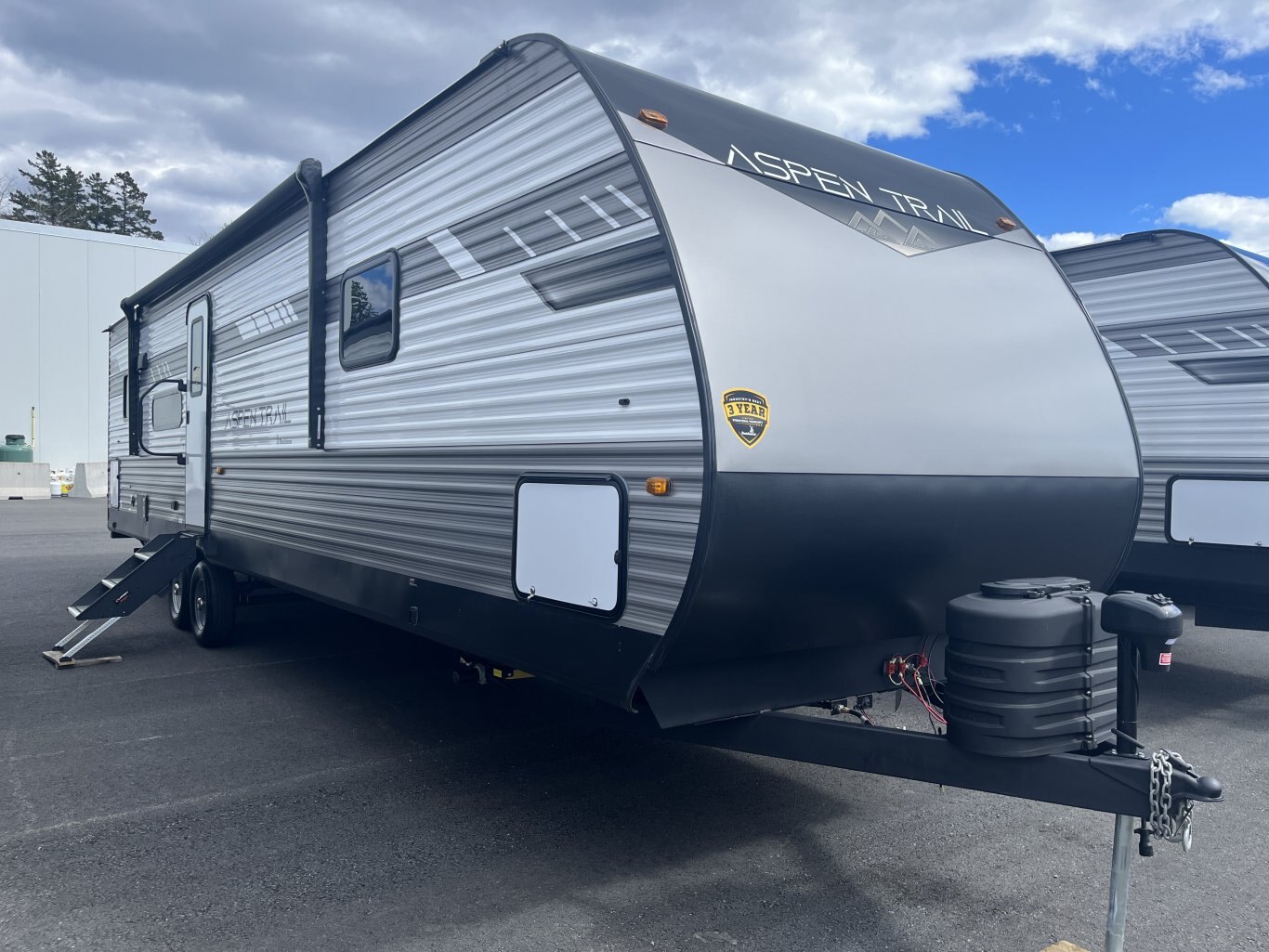 Aspen Trail | Young's RV | Making your RV lifestyle more affordable ...