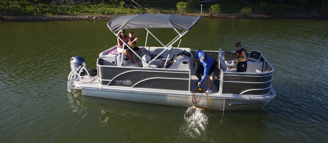 SunCatcher - Select 20FC w/Yamaha F70LA and Trailer | 5392 | Carlson ...