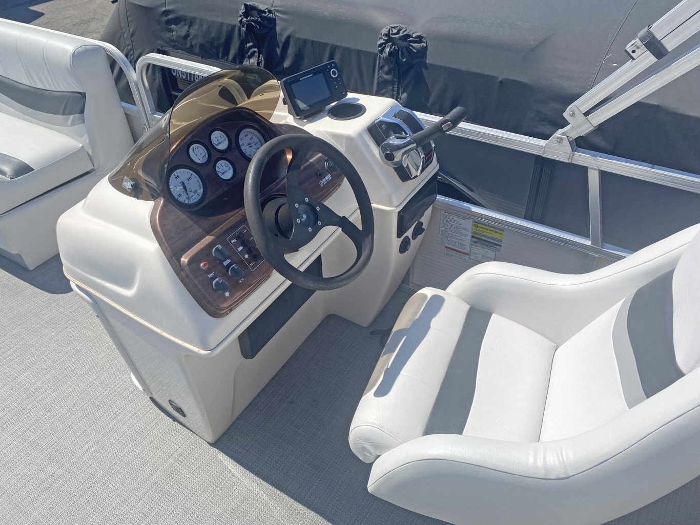 2003 Princecraft Vantage 20 Pontoon Boat | Featured Inventory | Proctor ...