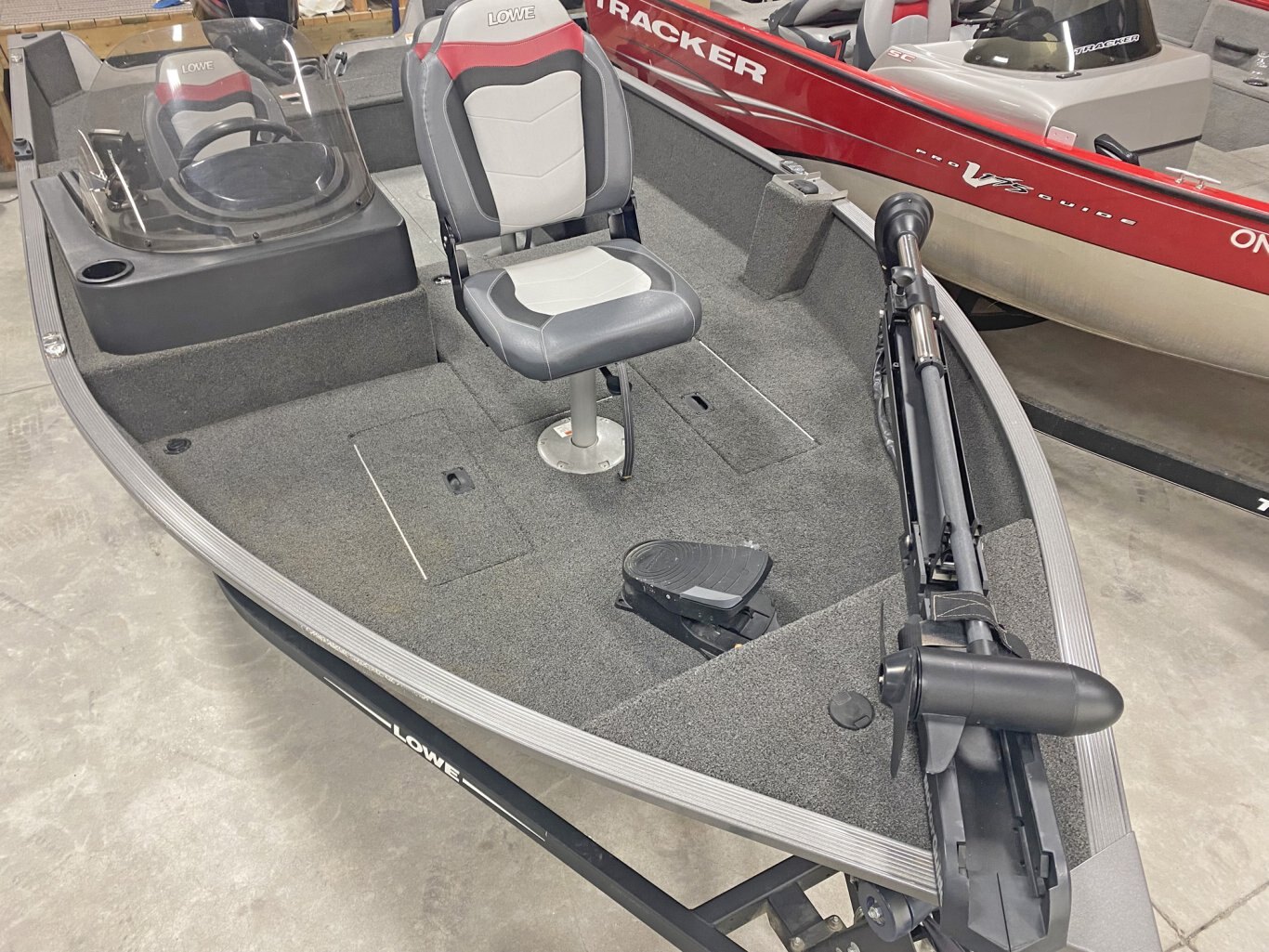 2017 Lowe FM 165 Side Console | Home | Proctor Marine - Serving Lake ...