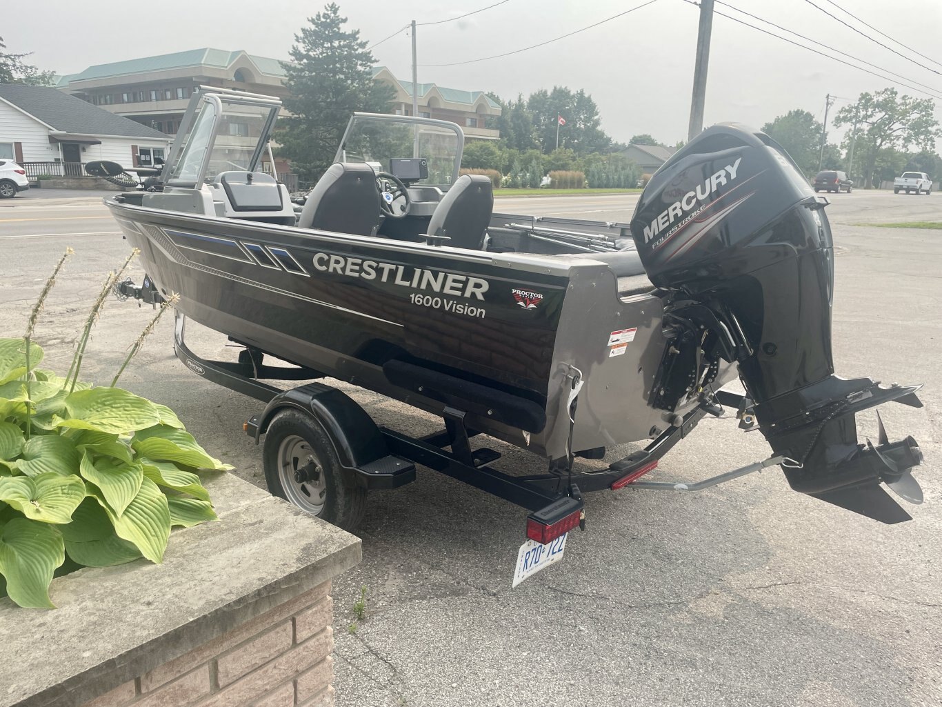 2016 Crestliner 1600 Vision - ONLY 58.8hrs!!! | BRKCR1600V23.08.01 ...