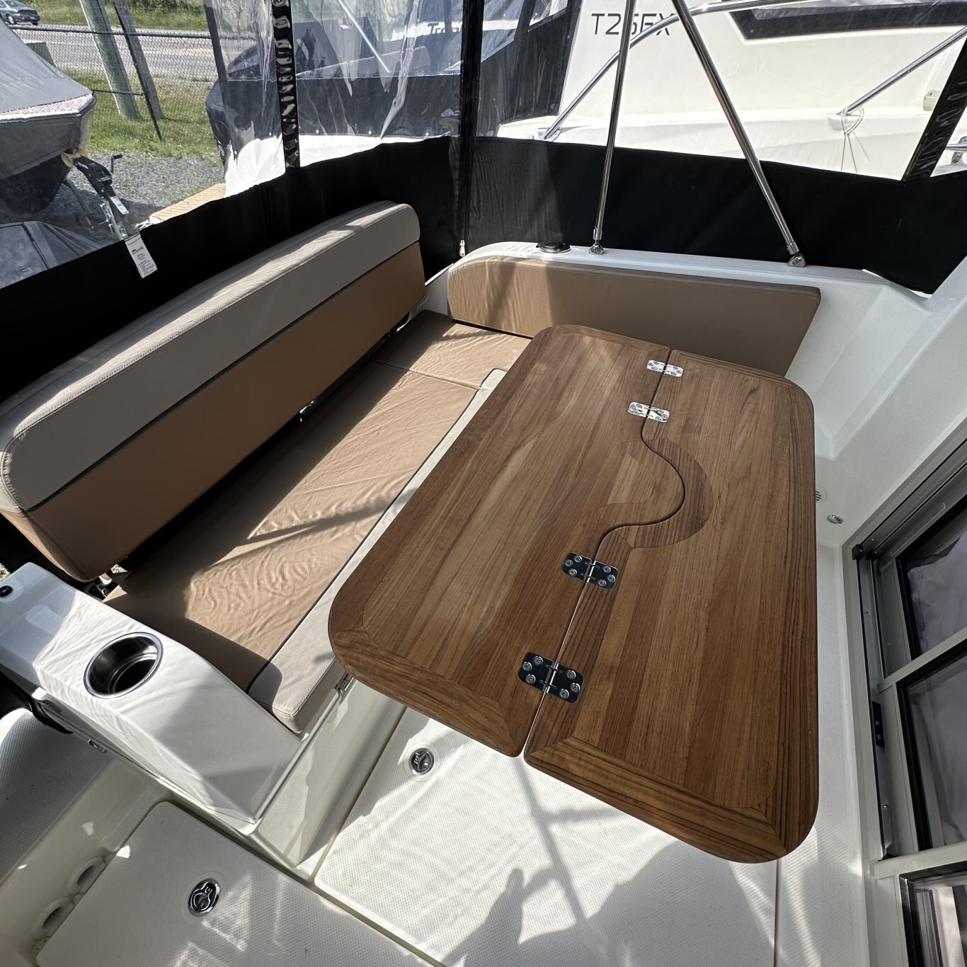 2024 Bayliner Trophy T23 Explorer | 6939592 | Home | The Boat Warehouse | Kingston, Ontario ...
