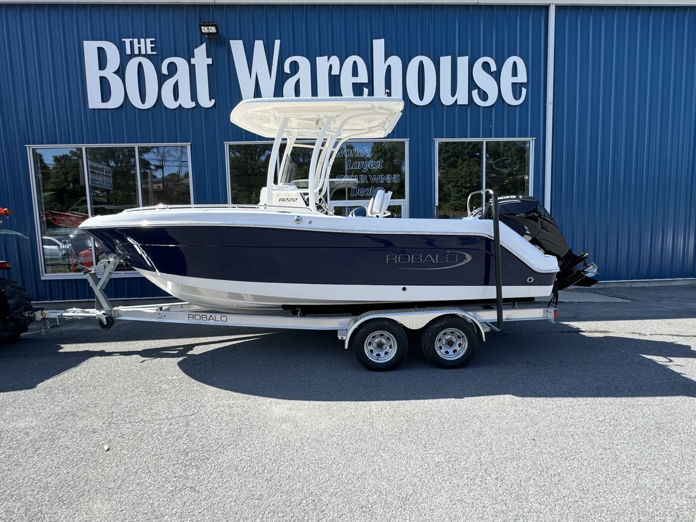 2024 Robalo R222 | 707339 | Home | The Boat Warehouse | Kingston ...