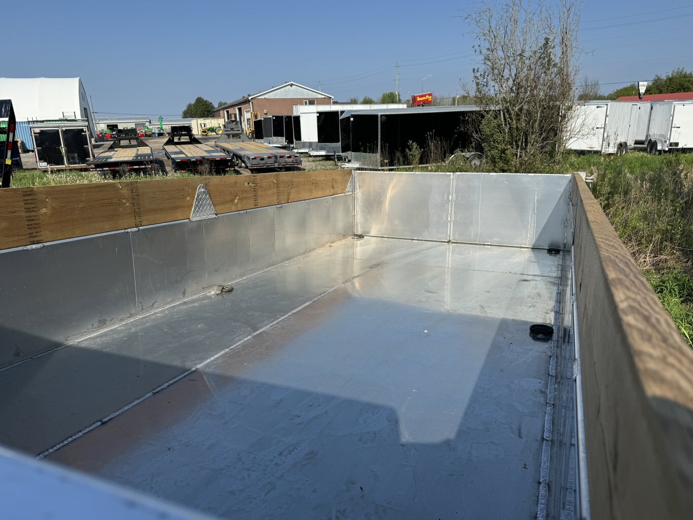 16\' TRI AXLE ALUMINUM DUMP TRAILER | 16' ALUMINUM GOOSENECK DUMP ...