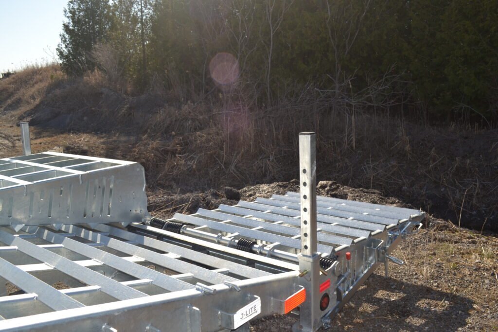 Maxi-Roule 25\' 12 Ton Deckover Equipment Trailer | TA24E-20+5-LP ...