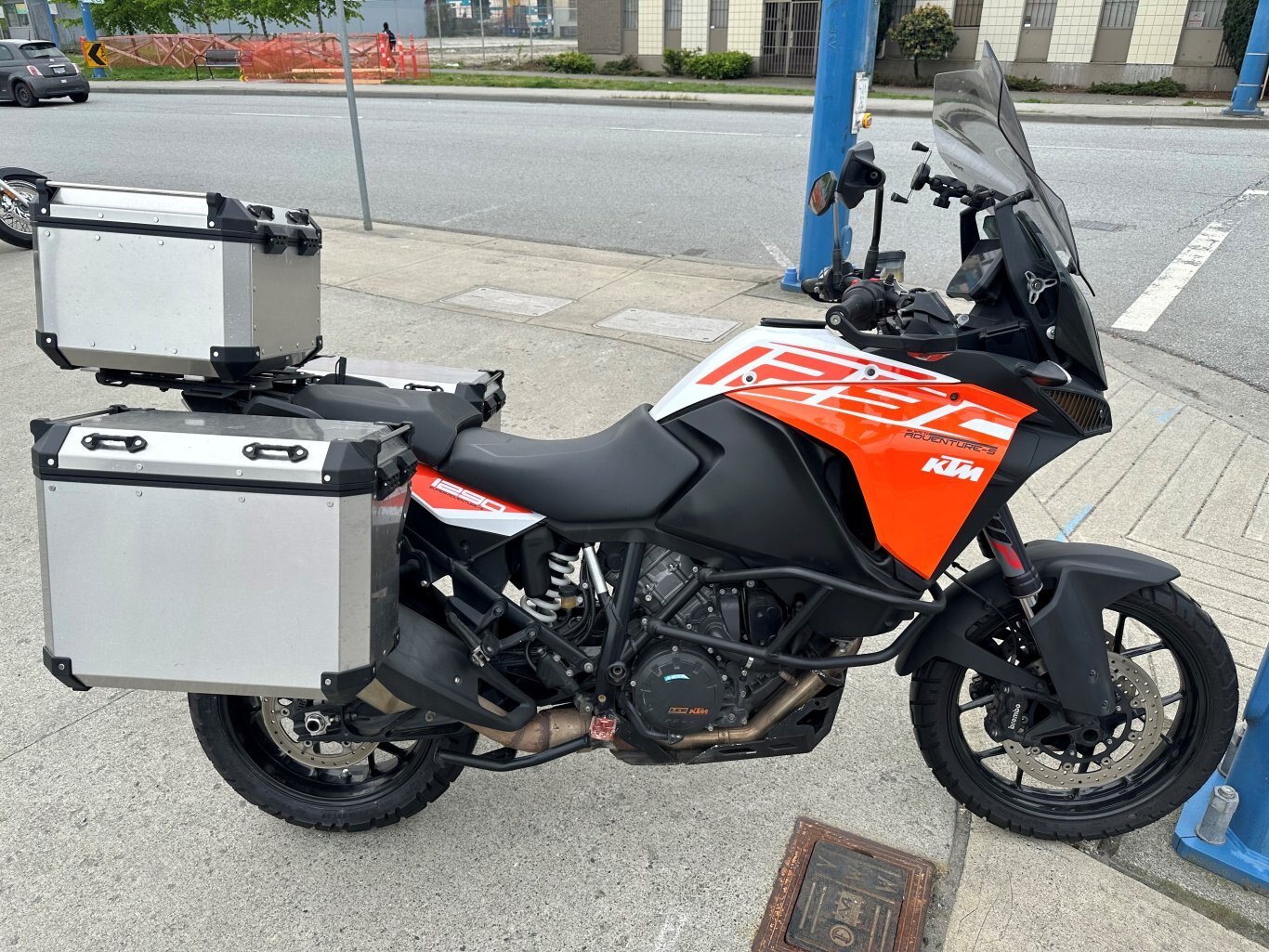 KTM ADVENTURE | 1290 ADVENTURE S | 1290 ADVENTURE R | KTM TOURING ...